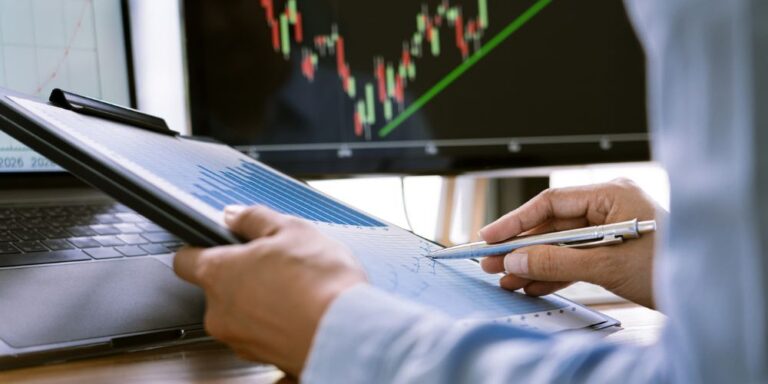 What Are Low-Float Stocks? A Comprehensive Investor's Guide