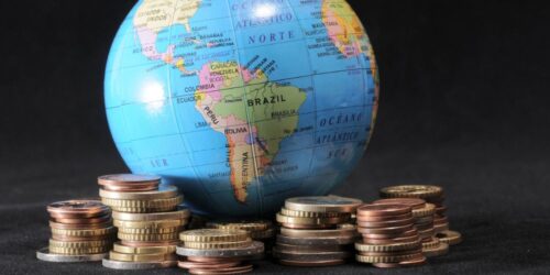 4 Types of Economic Systems Explained Easy Way