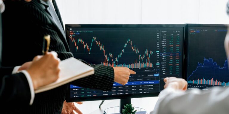 How to Profit from Stock Market Sector Rotation? Expert Tips & Strategies